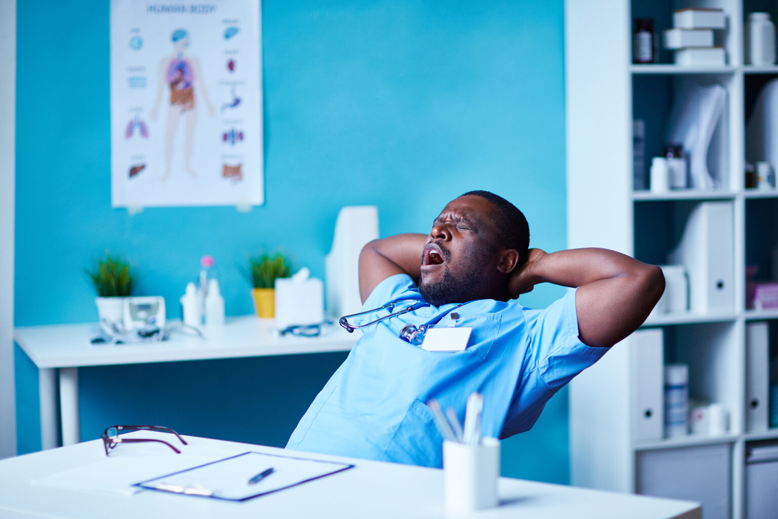 How to Manage Stress When Working the Night Shift