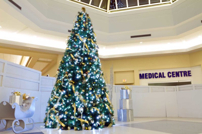 How to Decorate Your Hospital or Practice for the Holidays